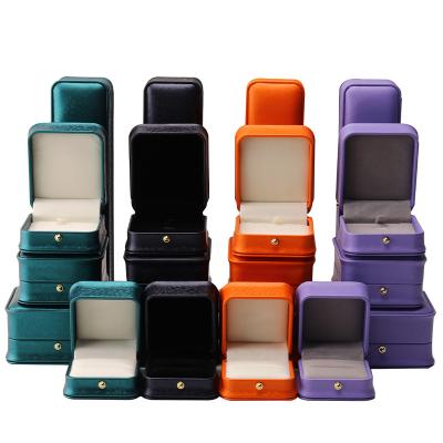 China Customized Hanhong Luxury Ring Jewelry Box with Hot Stamping Logo PU Leather 300000pcs Monthly Supply for sale
