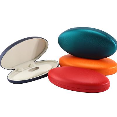 China Custom Rectangle PU Leather Jewelry Box for Pearl Necklace Packaging 300000pcs Monthly for sale