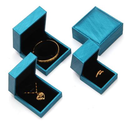 China Custom Logo PU Leather Ring Box with Velvet Lining Bird Nest Pattern Jewelry Packaging for sale