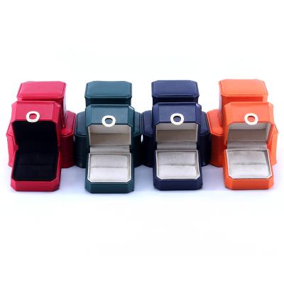 China Custom PU Leather Jewelry Box 11x11x5.5cm Ring Necklace Storage with Color Ring Design for sale