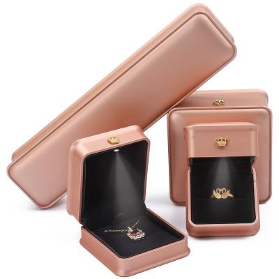 China Custom LED Jewelry Box Set for Bracelet Ring Earrings Wholesale with Logo 20 Days Lead Time for sale