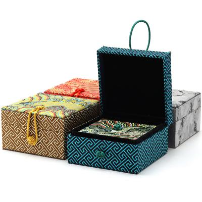 China Custom Jewelry Packaging Box 11x11x6.5cm for Bracelet Necklace Pendant Storage for sale