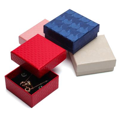 China Hanhong Custom Logo Scallop Pattern Jewelry Box - Paper & Velvet Luxury Packaging with Embossing & Hot Stamping Options for sale