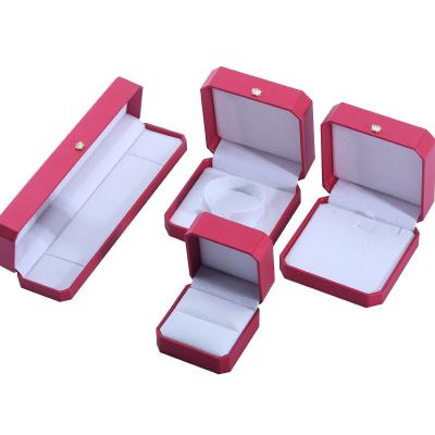 China Custom Red PU Leather Bracelet Packaging Box Rectangle Jewelry Storage 300000pcs Monthly for sale