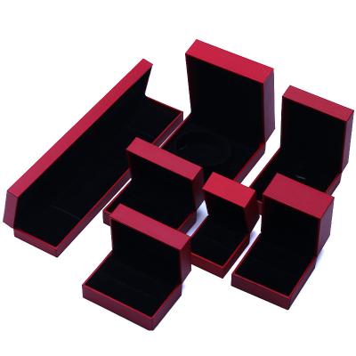 China OEM Red Paper Jewelry Box Set with Velvet Lining Custom Packaging Case 300000 pcs Monthly Supply for sale