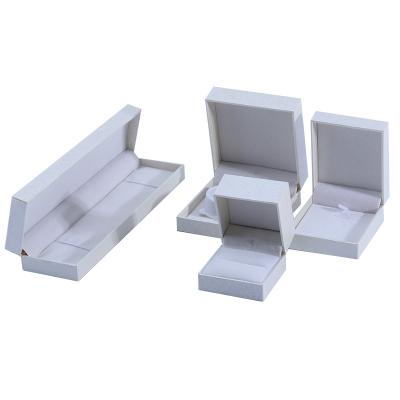 China Custom Handmade Eco Cardboard Jewelry Box 300,000 Monthly Capacity with Logo Customization for sale