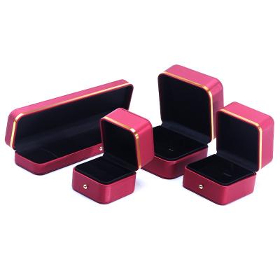 China Red Grade Leather Jewelry Box Rectangle Bracelet Necklace Watch Gift Custom Size for sale