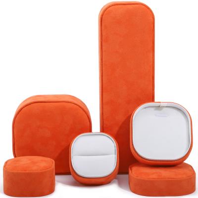 China Luxury Orange Velvet Jewelry Box with Custom Logo 200x150x100mm for sale