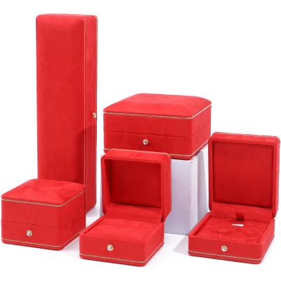 China Custom Velvet Jewelry Box for Bracelet Necklace Ring with Logo Option 10x10x5cm for sale
