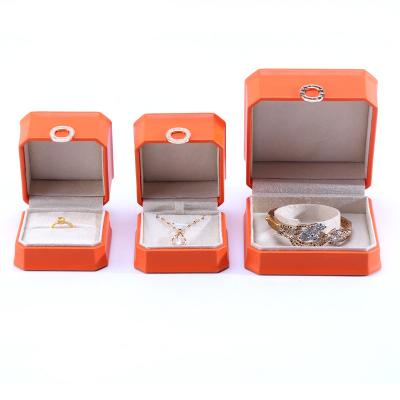 China Square Orange PU Leather Jewelry Packaging Box - Customizable 300,000 Monthly Supply for Necklace Bracelet Ring Display for sale