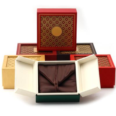 China Ancient Style Cardboard Paper Jewelry Packaging Box with Textured Decor - 300,000 Pieces Monthly Supply, 20-Day Production for sale