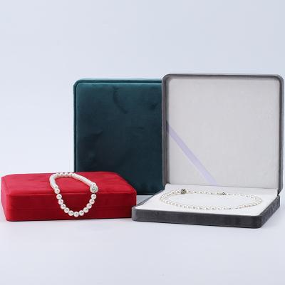 China Custom Velvet Pearl Necklace Storage Case Jewelry Box with Logo 300000 Pieces Monthly Supply for sale