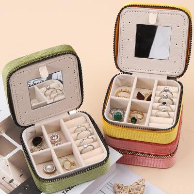China Custom Multi-Color Velvet Jewelry Organizer with Mirror - 300,000 Pieces Monthly Supply, 20-Day Production for sale