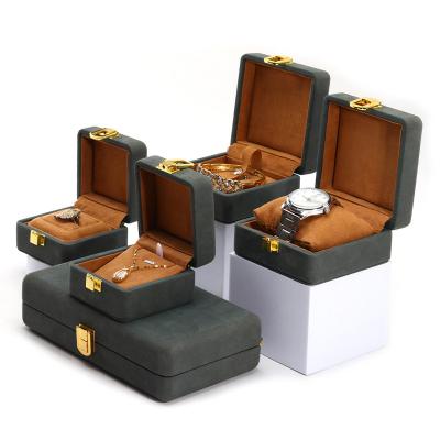 China Custom Velvet Jewelry Organizer Box Set Luxury Packaging 300000 Pieces Monthly Supply for sale