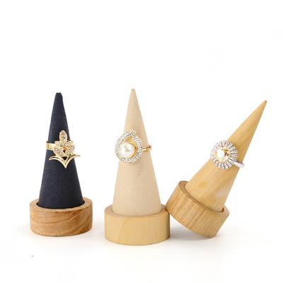 China Compact Cone Shaped Wooden Bracelet Display Stand - 300,000 Monthly Capacity with 20-Day Production for sale