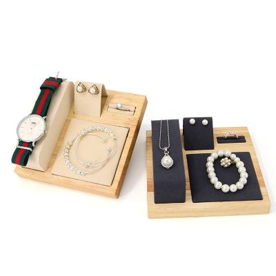 China Custom Wooden Luxury Jewelry Display Tray with 300,000 Monthly Capacity and 20-Day Production for sale