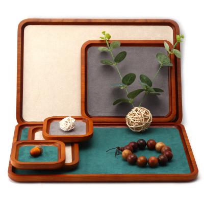 China Custom Multi-Color Lining Solid Wood Jewelry Display Tray - 300,000 Monthly Capacity with 20-Day Production for sale
