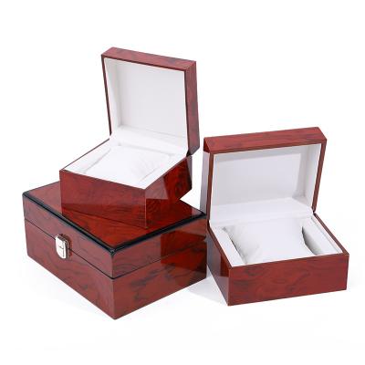China Custom Luxury Watch Storage Case with 300,000 Monthly Capacity - Wooden/Metal/Acrylic Materials & 20-Day Production for sale