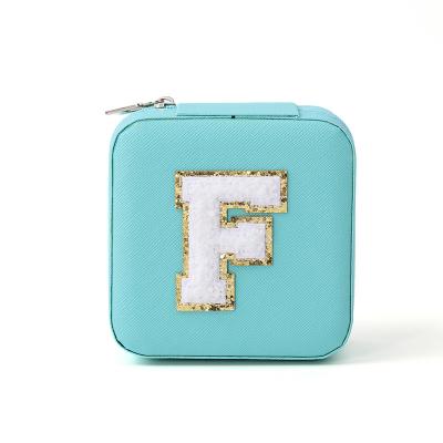 China Custom Sky Blue Leather Jewelry Organizer Case - Portable Travel Storage with Multiple Compartments and Zipper Closure for sale