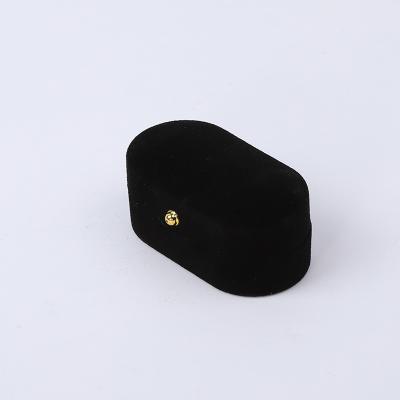 China Personalized Custom Black Velvet Double Ring Box Luxury Wedding Engagement Jewelry Packaging 2 Ring for sale