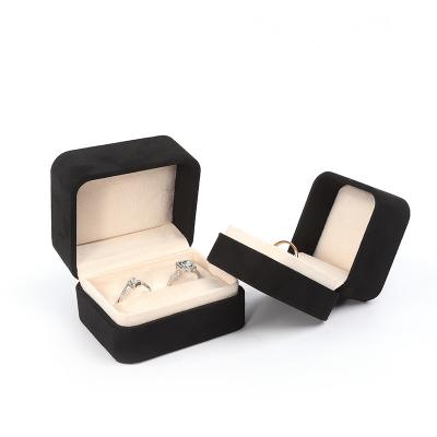 China Square Black Velvet Jewelry Ring Box Customizable Jewellery Box Packaging 50x50x35mm for sale