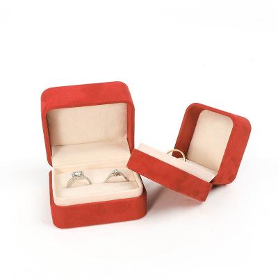 China Customizable Square Red Velvet Jewelry Ring Box 2x2x1.5 Inch Packaging for sale