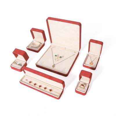 China Premium Velvet Jewelry Box with Multi-Compartment Organization - Multiple Sizes & Magnetic Closure for Necklace Bracelet Sets for sale