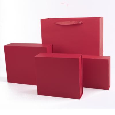 China Eco Friendly Cardboard Red Magnetic Jewelry Gift Box 8x6x3 Inch Paper Packaging for sale
