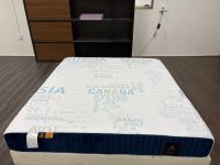 China Adjustable Sleep Smart Mattress Okin Motor Individual Pocket Springs Full Body Support for sale