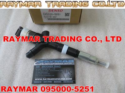 China DENSO common rail fuel injector 095000-5250, 095000-5251 for TOYOTA 23670-30070 for sale