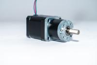 China 42mm   Nema 17 Hybrid Stepper Motor With Gearbox 1.8° 1.7 A for sale