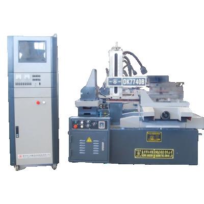 China High Speed CNC Wire EDM Machine DK7740 400x500mm Travel Precision 0.015mm for sale