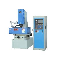 China Industrial 3 Axis CNC EDM Die Sinker Machine 400-600mm³/min D7125 for sale