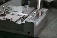 China Plastic Injection Mold Insert 1.2343 Steel HRC48-52 450KG for DME HASCO Mold Base for sale