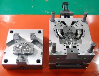 China NPT thread standard pipe plastic mold injection with PA6 GF35 Raw material for sale
