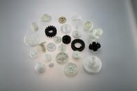 China Cold runner or Hot runner gear box Plastic injection mold with POM material for sale