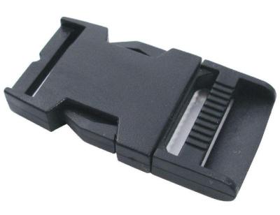 China Customized Engineering Plastic Injection Mold Buckle 1 Million Shots Mold Life for sale