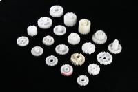 China Hot Runner Plastic Injection Moulded Parts , Moulded Plastic Components for sale