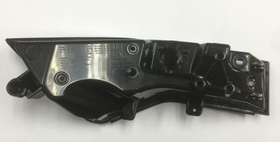 China Bottom Cover Auto Parts Mould for Headlamp 1 Million Shots Hot Runner for sale