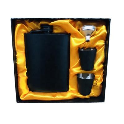 China 8oz Stainless Steel Whisky Hip Flask Gift Box Set Customized Logo for sale