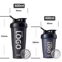 China Custom Logo 400ml 600ml Black Large Sports Fitness Protein Powder Shaker Bottles With Capacity Measuring Line for sale