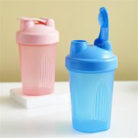 China Customized Color & Logo Sport Protein Plastic Shaker Bottles Leakage Proof for sale