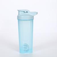 China Colorful BPA Free Plastic Shaker Bottles With Shake Ball 700ml Large Capacity for sale