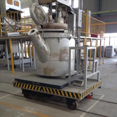 China Continuous Liquid Aluminum Ladle Forklift Type Heat Resistant for sale