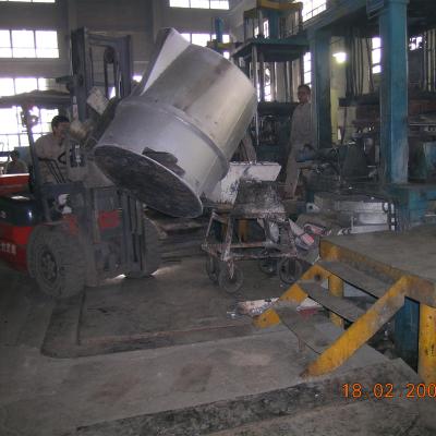 China Bottom Pouring Ladle For Foundry Plant Cast Aluminum Ladle for sale