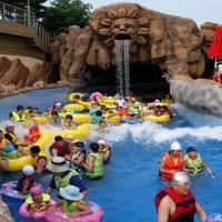 China Ice World Water Park Lazy River 200 People Capacity With Serene Currents for sale