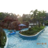 China Leisurely Lazy River Water Ride For Outdoor Relaxation With Safety Features for sale