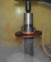 China Strong Adaptability Induction Quenching Hardening Treatment Equipment No Dust Split Structure for sale