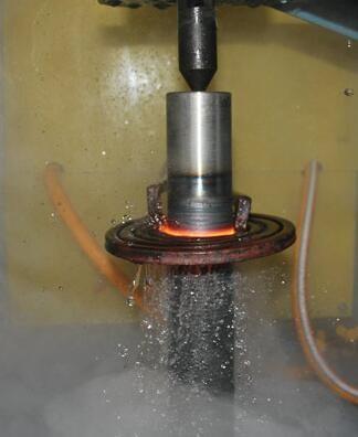 China Strong Adaptability Induction Quenching Hardening Treatment Equipment No Dust Split Structure for sale