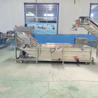 China UNIGEAR Industrial Fruit Vegetable Washing Machine 380V 3.75KW Bubble Cleaning Line for sale